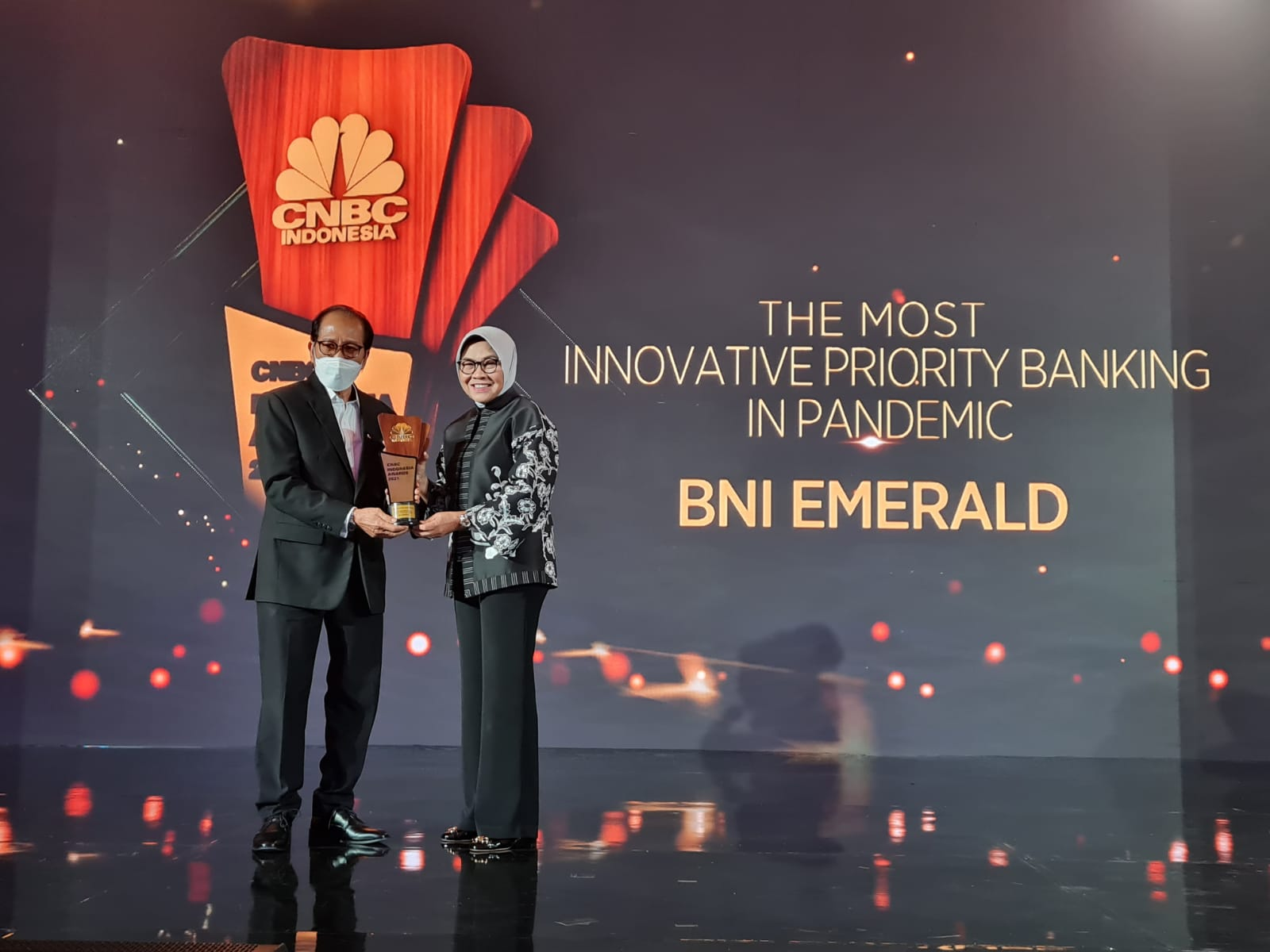 Bank BNI 46: Perjalanan Bisnis, Produk, serta Anak Perusahaannya ...