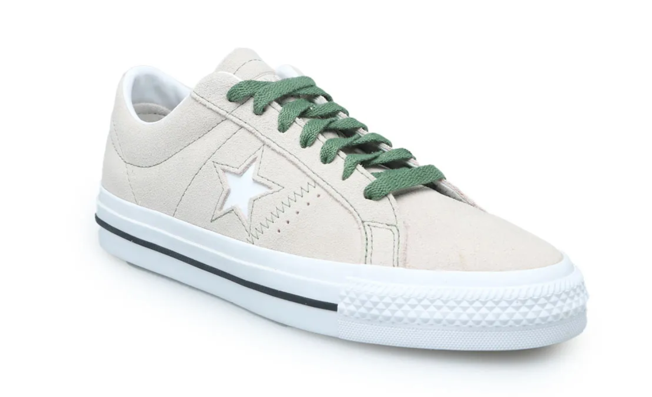 10 Rekomendasi Sepatu Converse Terbaik 2022 dengan Bahan Premium dan ...