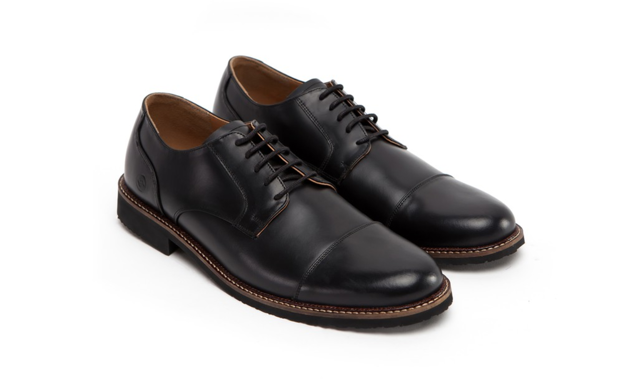 10 Rekomendasi Sepatu Pantofel Pria Terbaik: Kualitas Tak Diragukan ...