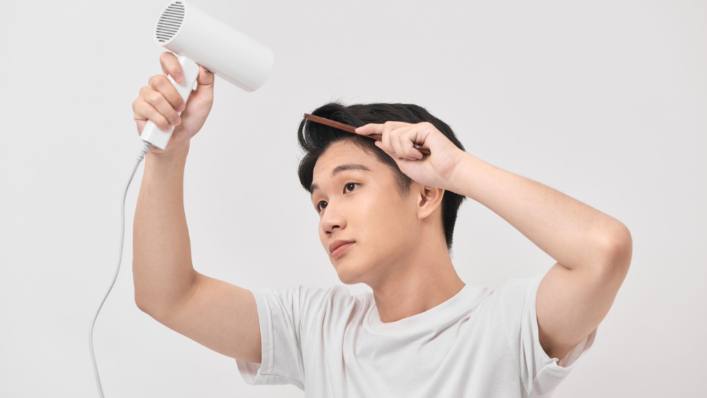 Model Rambut Two Block Haircut: 10 Variasi Gaya dan Cara Styling-nya ...