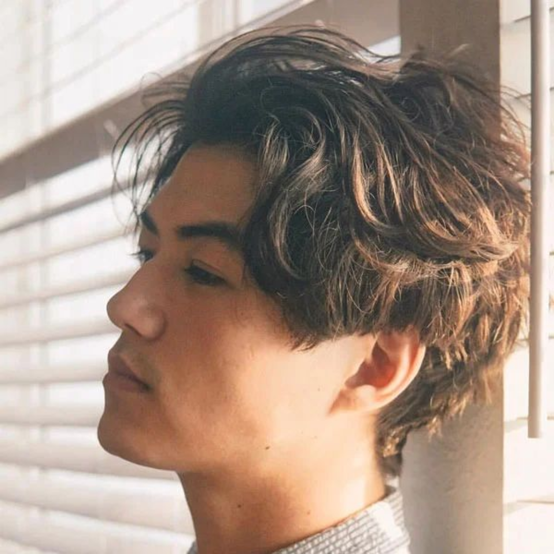 9 Model Rambut Curtain Haircut Pria dan Tips Menatanya - IndoTimes