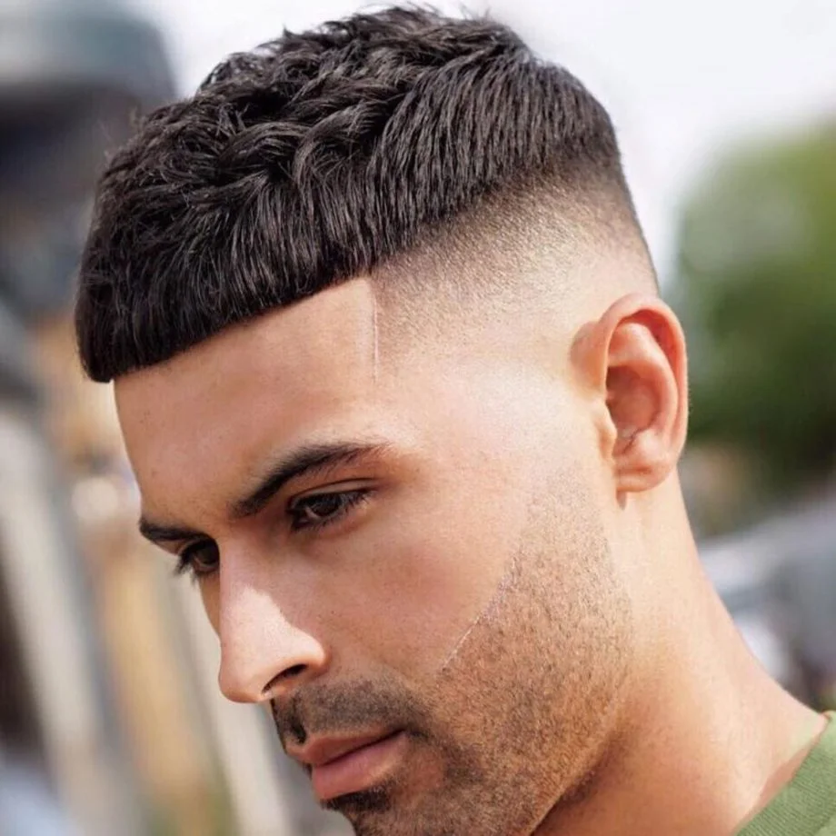 Rekomendasi 11 Potongan Rambut French Crop Haircut Paling Trendy ...